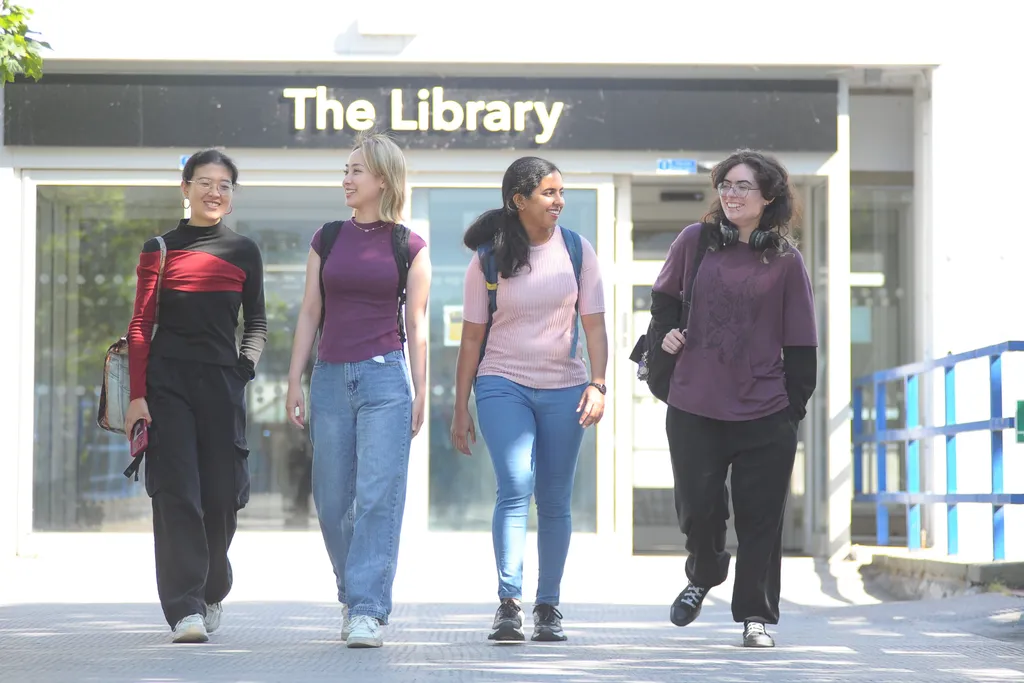 Library spaces - University of Warwick Library