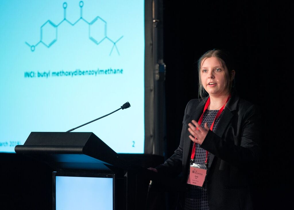 MAS CDT Student Emily Holt wins prestigious prize at Australian ...